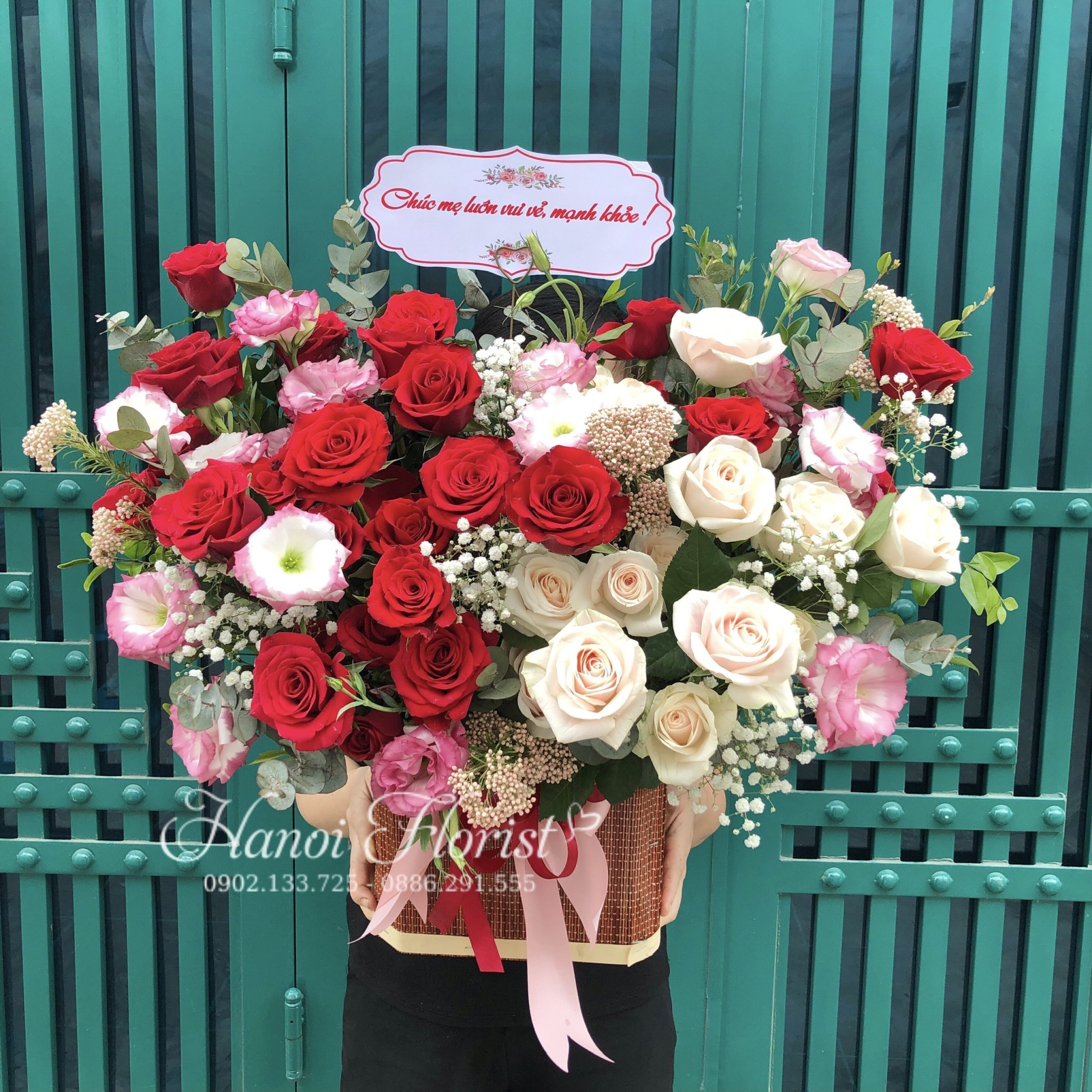 Lẵng Hoa Tặng Mẹ Ý Nghĩa Dịp Sinh Nhật, Kỷ Niệm - Đặt Hoa Tại HN
